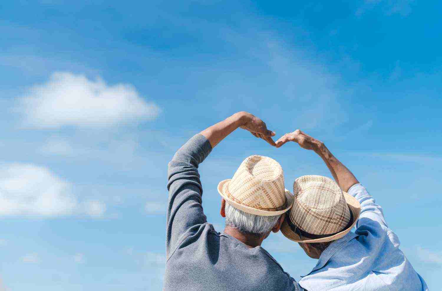 Why SeniorMatch Is the Most Popular Senior Dating Site? - Senior Match