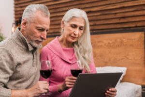 SeniorMatch - Dating Site for Men & Women Over 50 in 2025